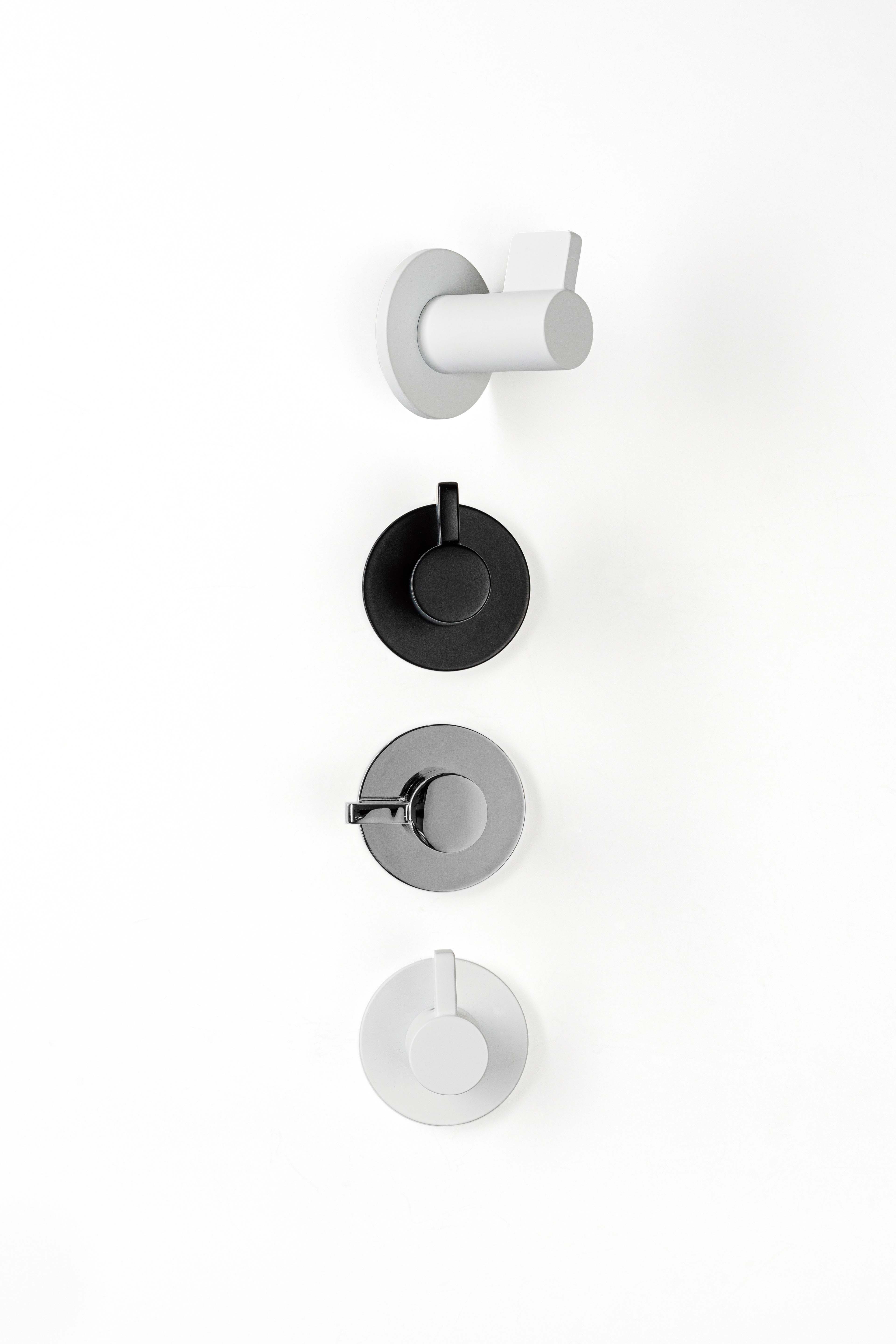 Zamak wall hook FIN 7010 | Viefe