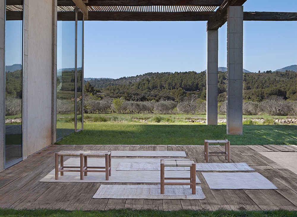 GAN | Roots jute double stool, a design by Inma Bermúdez