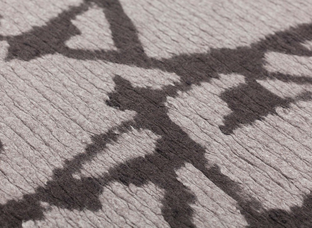 GAN | Hand Tufted Collection: Branch grey rug