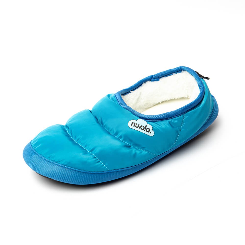 Pantuflas unisex Clásica Chill, en color azul claro | Nuvola