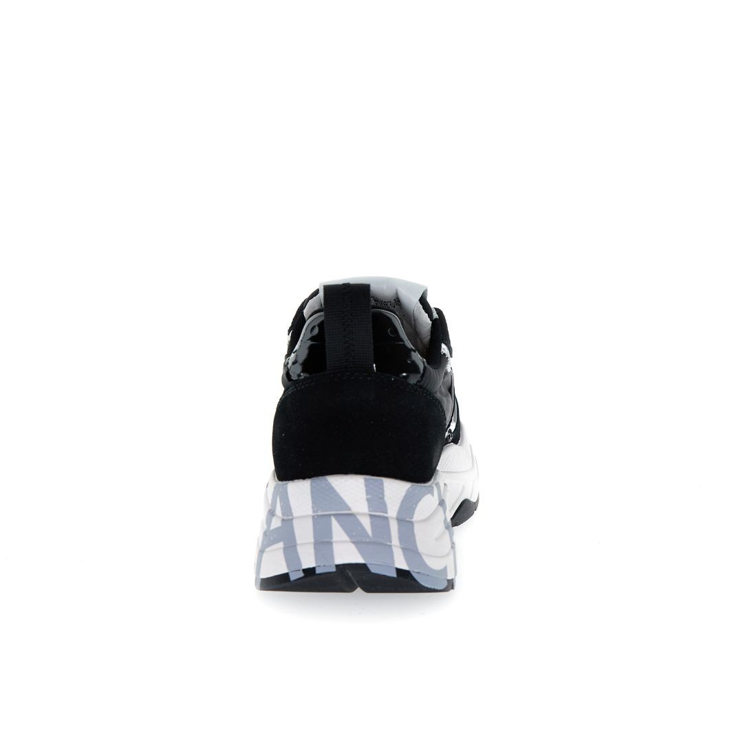 Voile Blanche Club 105 sneaker in black | Tascón Barcelona